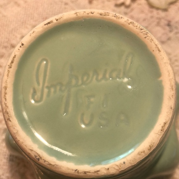 hull | Accents | Vintage Hull Imperial F Usa Pottery Green Speckled ...